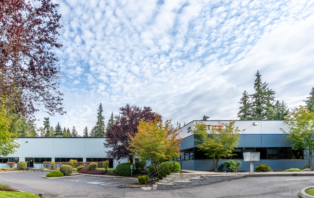 UET Building – Rosen Harbottle